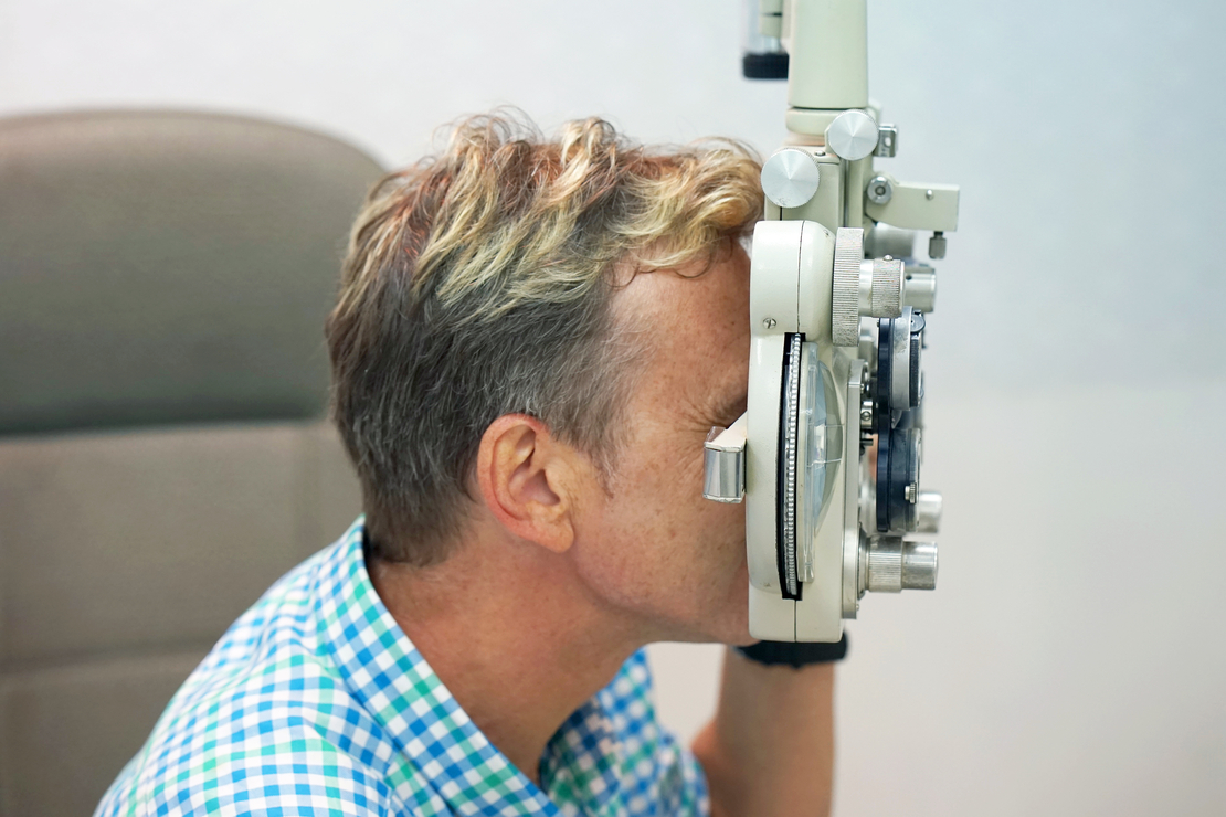 L’importance de faire un test de vue - Fifty & Me MAGAZINE