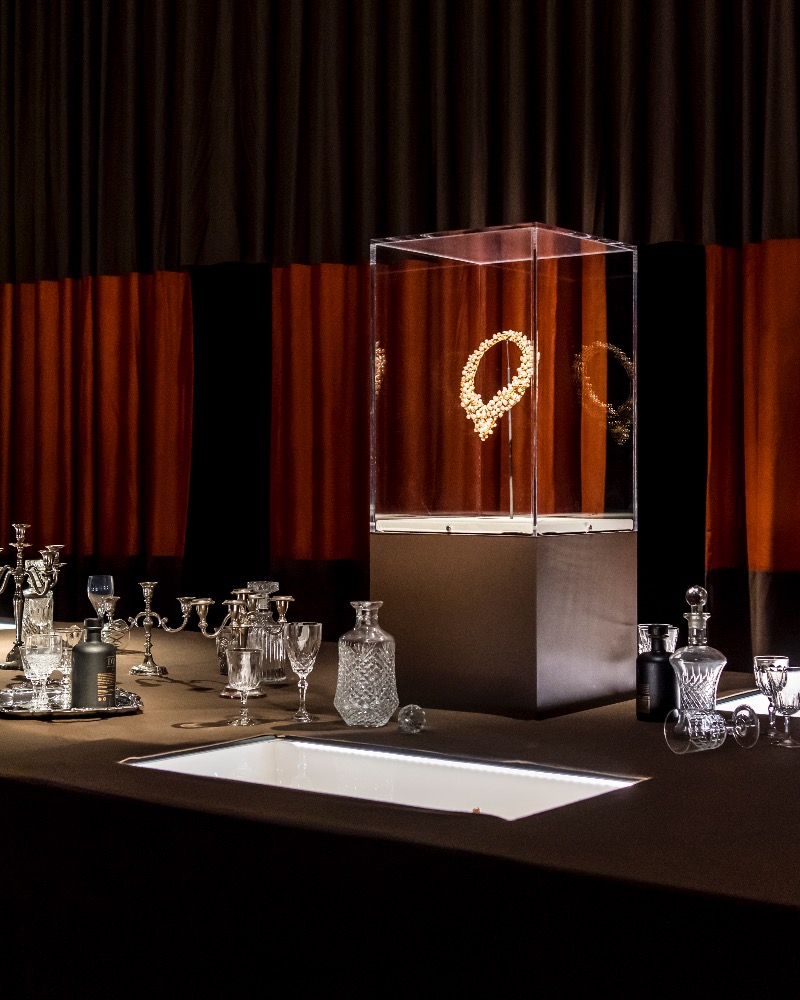 Deze juwelen-expo in het DIVA museum Antwerpen mogen jaren 60 ...